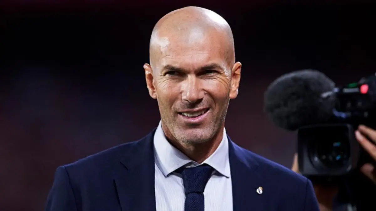 Zidan tarixdagi eng yaxshi futbolchi kim ekanligini aytdi ᐈ Sports24.UZ